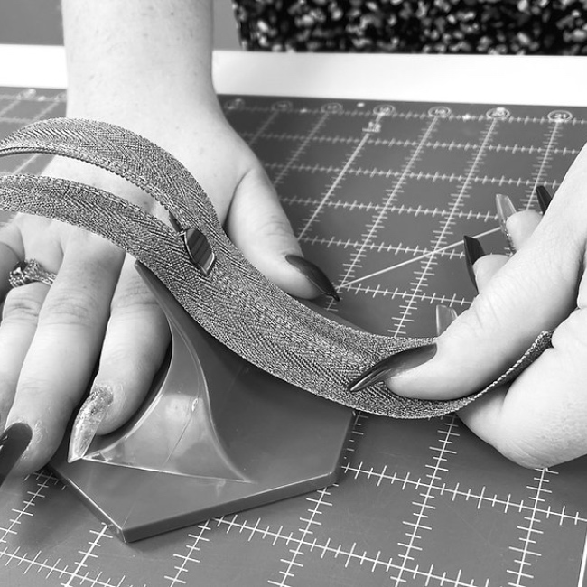 Gypsy Quilter The Zipper Jig - The Quilt Shop