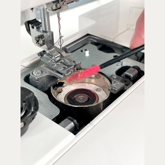 Nook And Cranny Sewing Machine Brush Set 4pc - The Quilt Shop